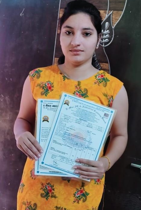 Gallery - E-MAX COMPUTER EDUCATION