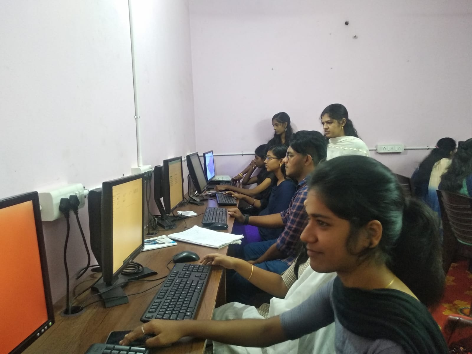 Gallery - EMAX EDUCATION